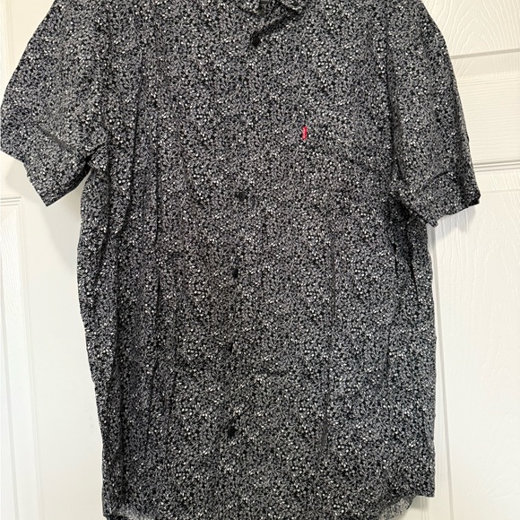 Levi's | Shirts | Mens Black Patterned Shirt | Poshmark
